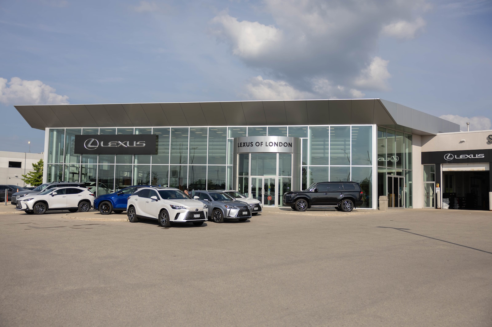 Lexus of London Dealership Info | London, ON | Contact Us