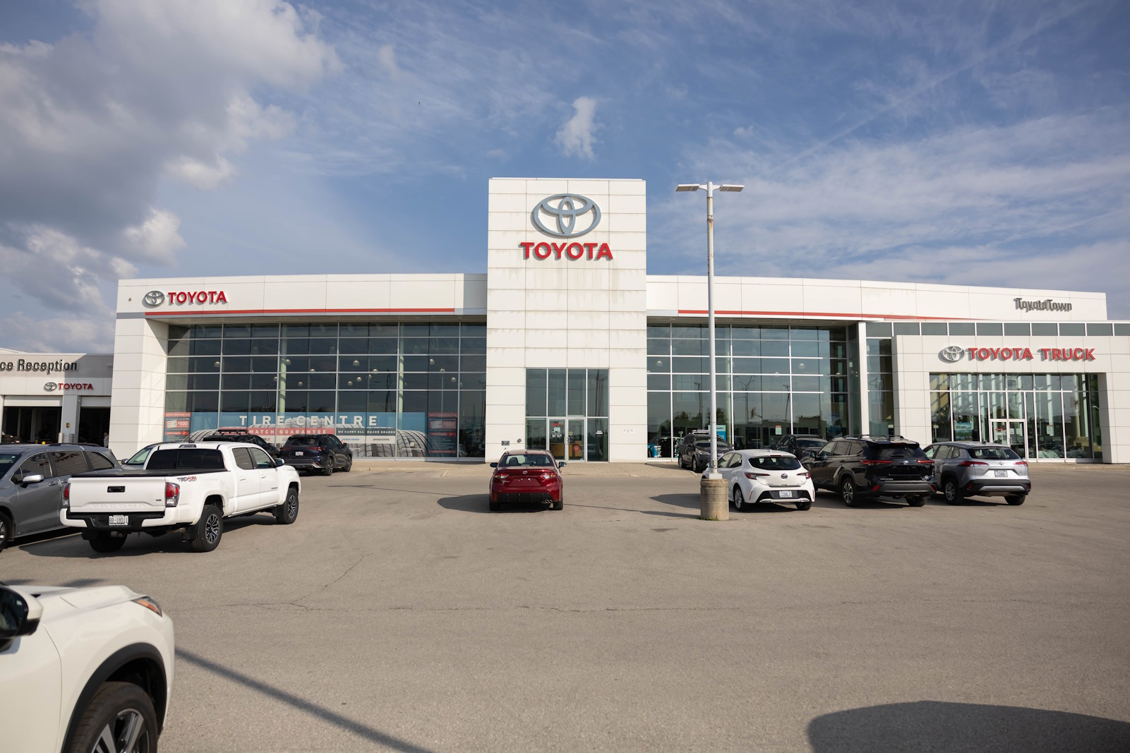 ToyotaTown Dealership Info | London, ON | Contact Us